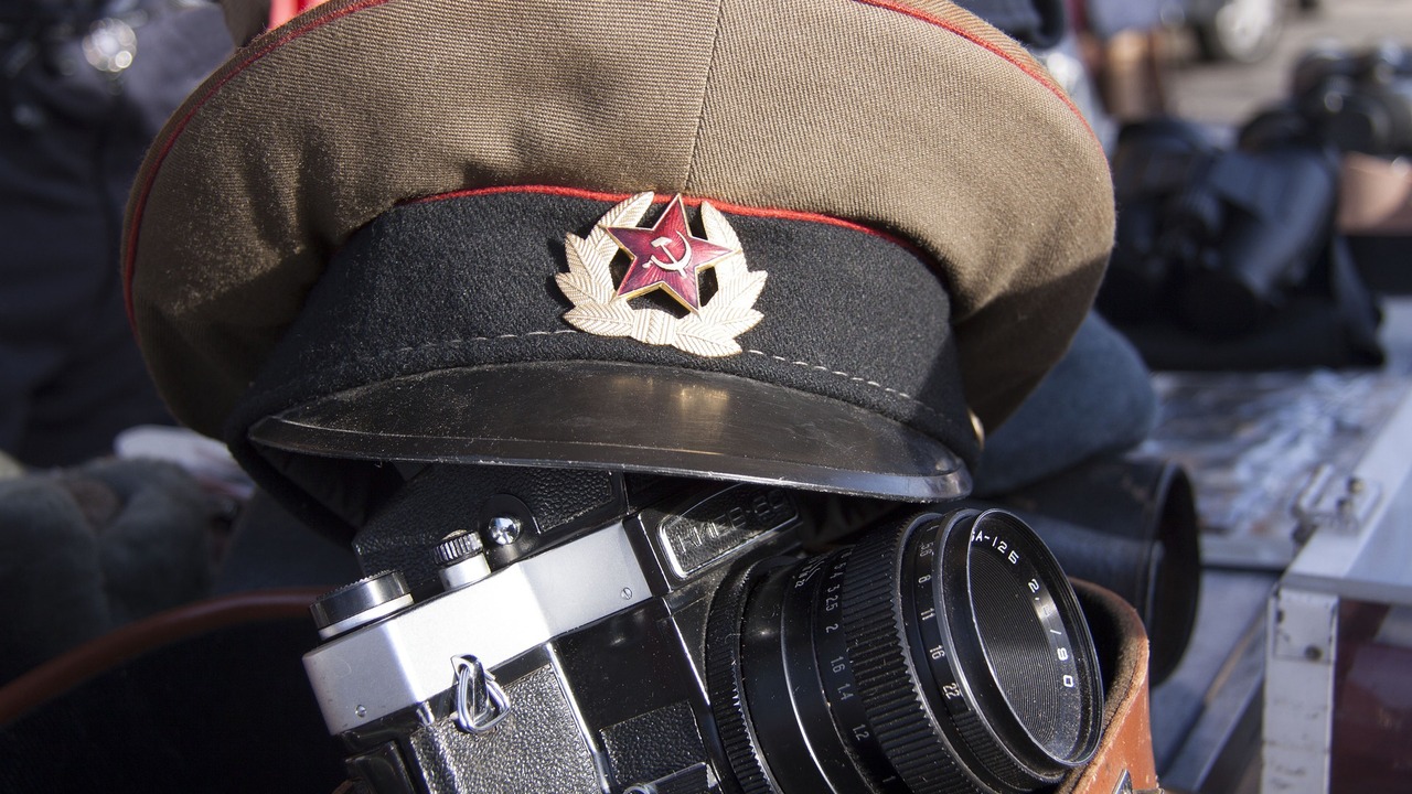 Вы с ними связаны? Названо число просящих об отсрочке российских ...