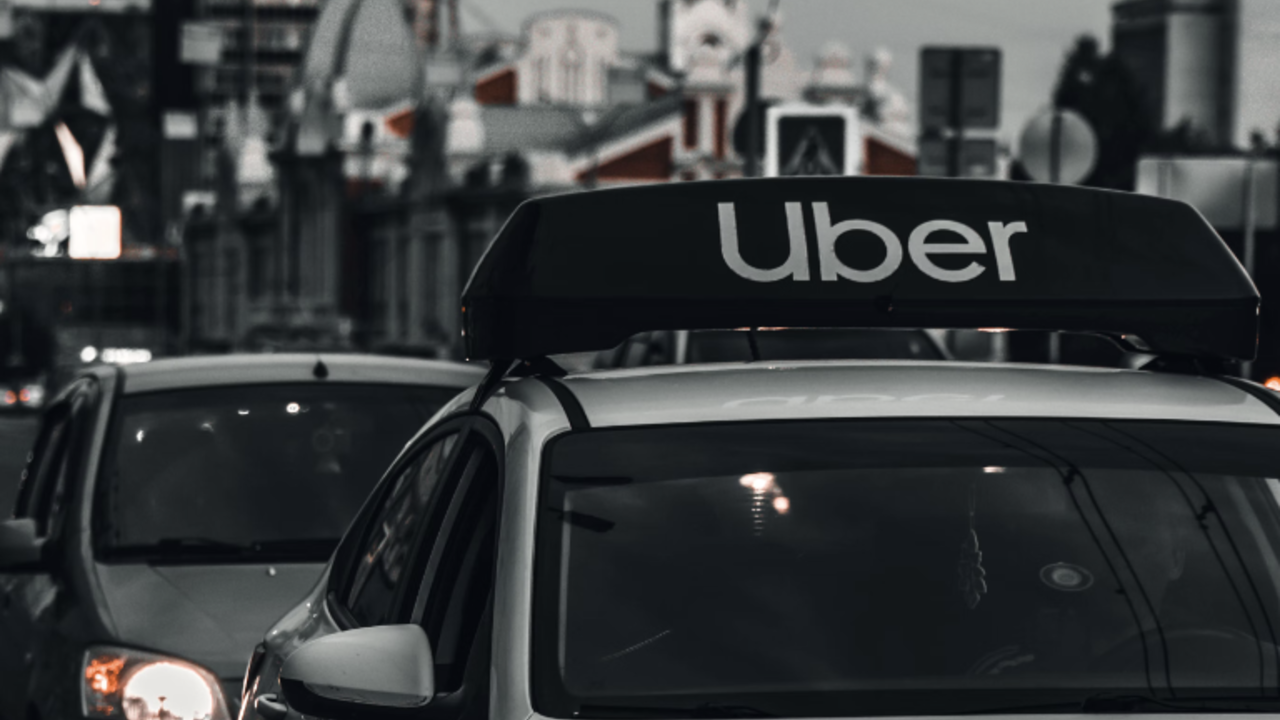 Бывшего руководителя службы безопасности Uber признали виновным в сокрытии утечки данных ...