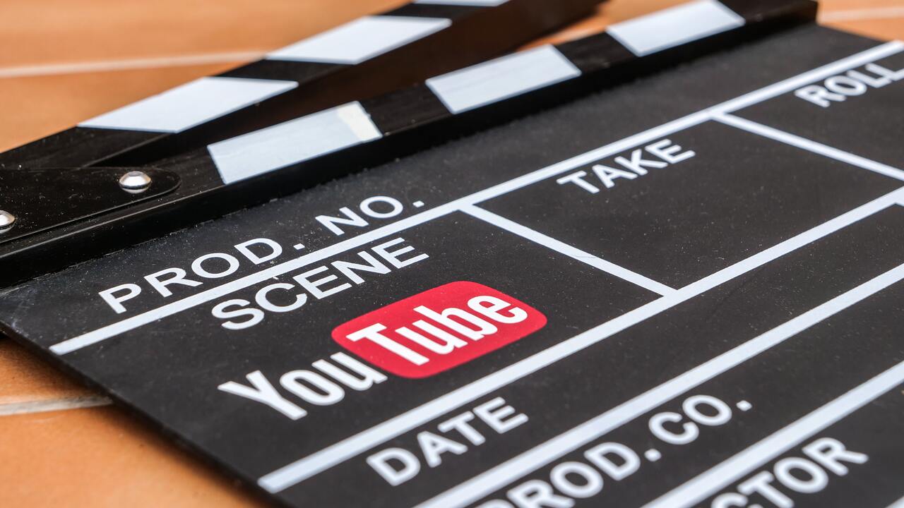 Исследование: в YouTube процветают теории заговора: Новости: Наука и ...