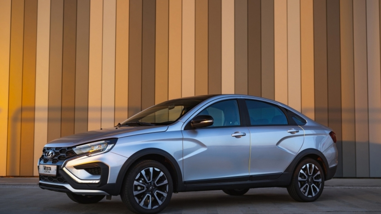 Автомобилей Lada уже продано больше чем за весь 2022 год: Новости: В ...