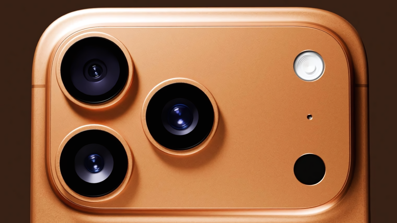В сеть слили живые фото iPhone 17 Pro Max в новых цветах — темно-синем и оранжевом: Новости ...