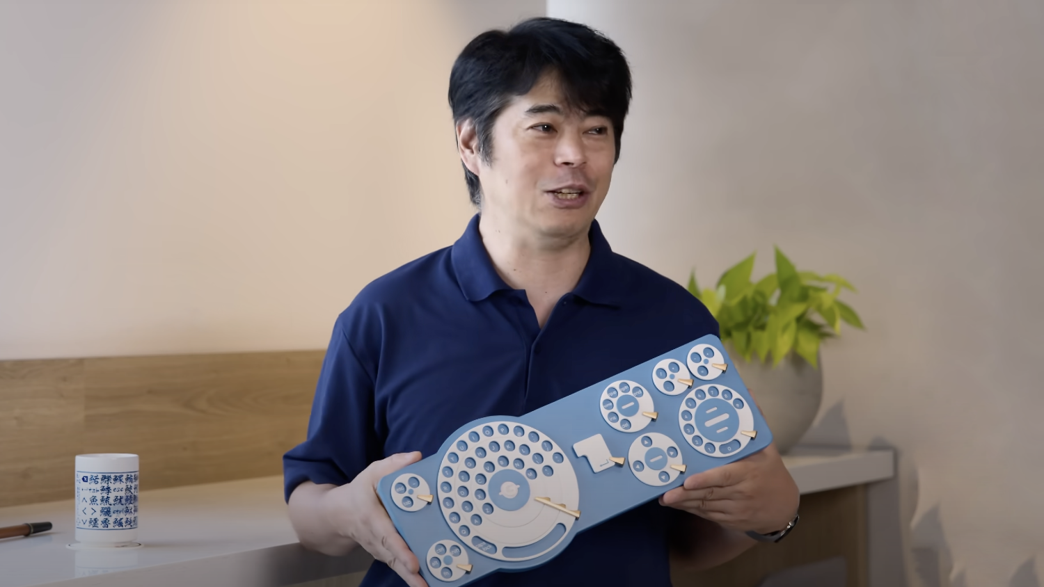 Google вдохновилась дисковыми телефонами и сделала клавиатуру Gboard ...